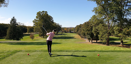 PGA TOUR Superstore - Golf Services Specialist at 295 NJ-17, Paramus ...